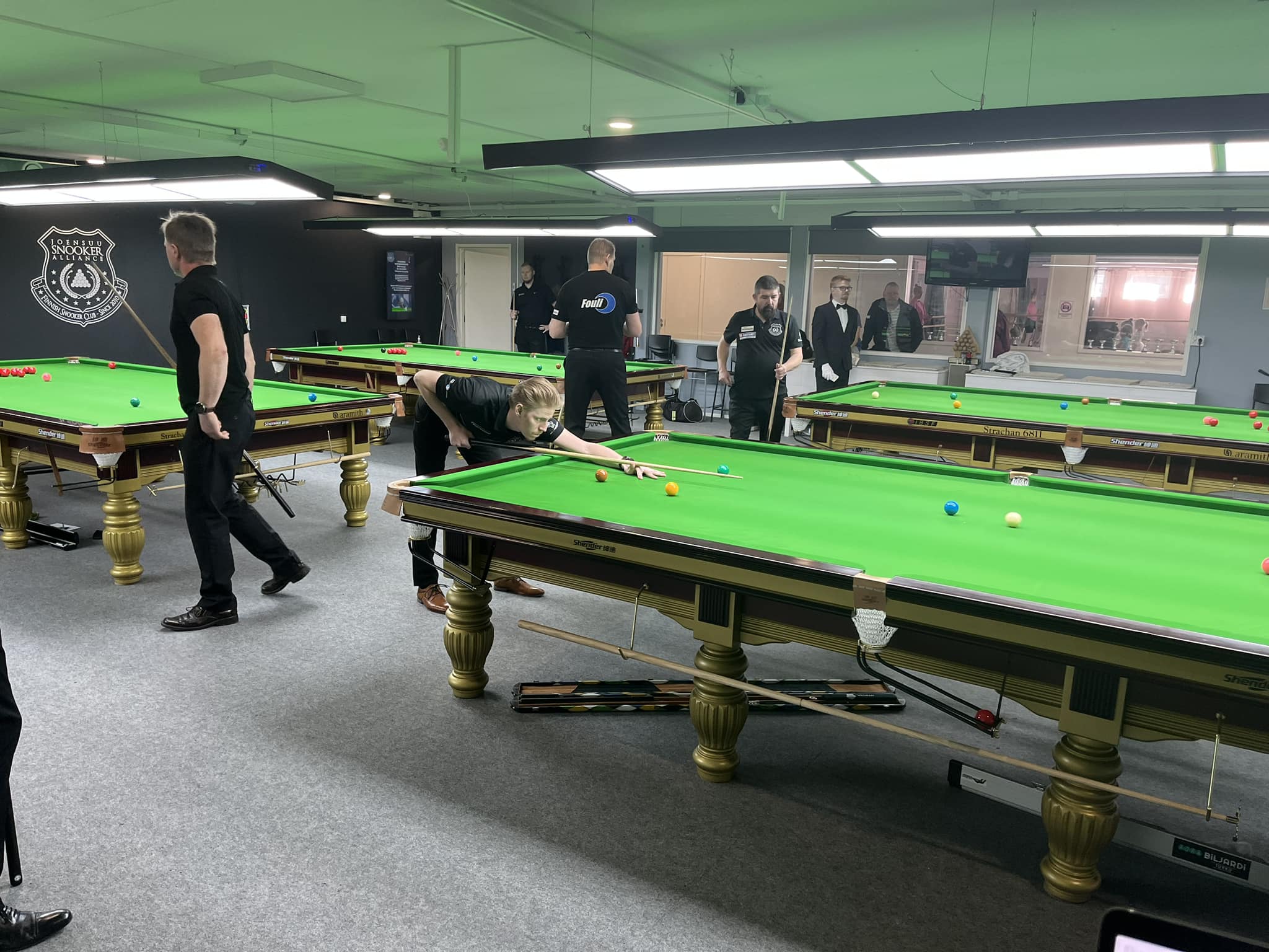 Snookerin mestaruussarjassa Robin Hull pitelemätön kauden viimeisessä ...